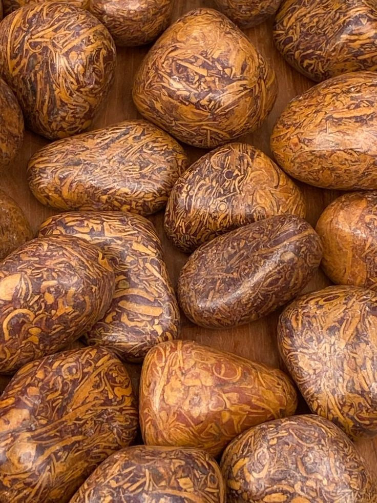 Calligraphy Stone (Miriam Jasper)